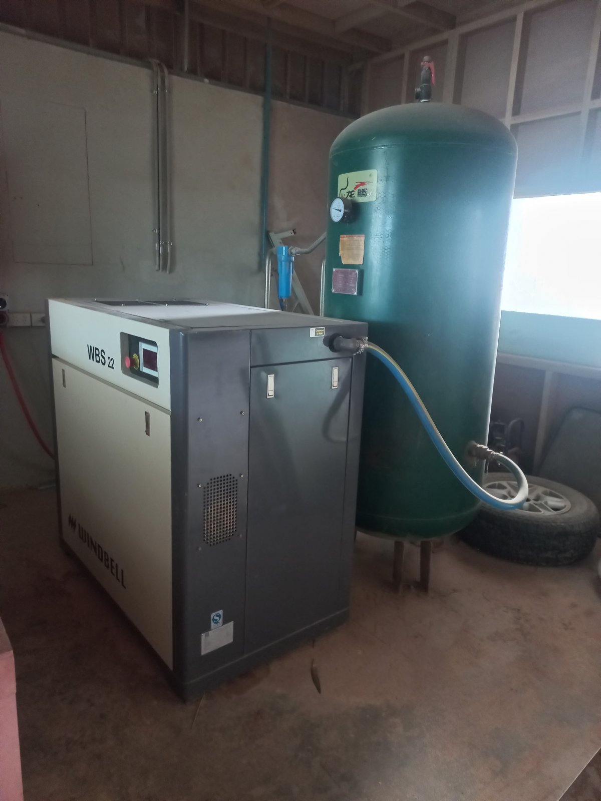 Commercial air compressor installated at Fortech Construction Warehouse ...